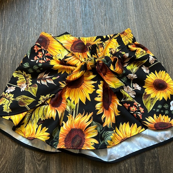 Agua Bendita | Shorts | Revolve X Agua Bendita Roxane Coachella Short ...